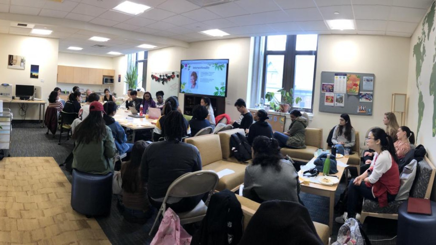 Global Brown Lounge | Global Brown Center | Brown University